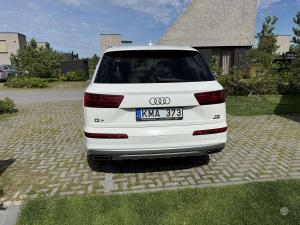 White Audi Q7 2018 in Vilnius, with an engine capacity of 2.97 L and mileage of 235 thousand km for 22000 €, photo 6 on AUTOMOTO.COM.LV