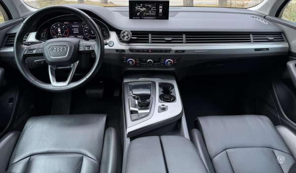 Audi Q7 2018 in Vilnius on AUTOMOTO.COM.LV White Audi Q7 2018 in Vilnius, with an engine capacity of 2.97 L and mileage of 235 thousand km for 22000 €, photo 8 on AUTOMOTO.COM.LV