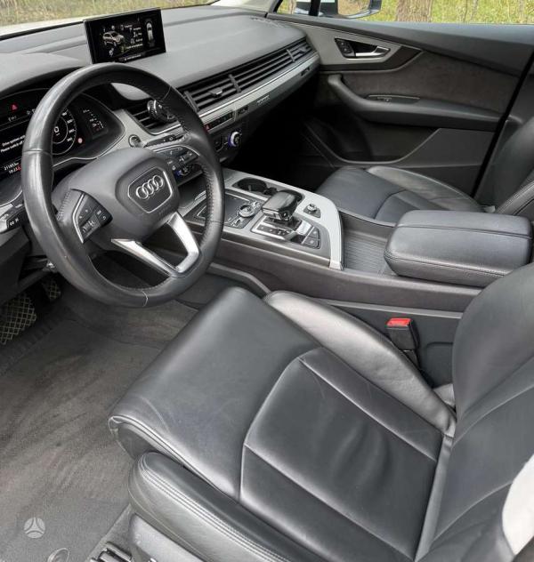 Audi Q7 2018 in Vilnius on AUTOMOTO.COM.LV White Audi Q7 2018 in Vilnius, with an engine capacity of 2.97 L and mileage of 235 thousand km for 22000 €, photo 9 on AUTOMOTO.COM.LV