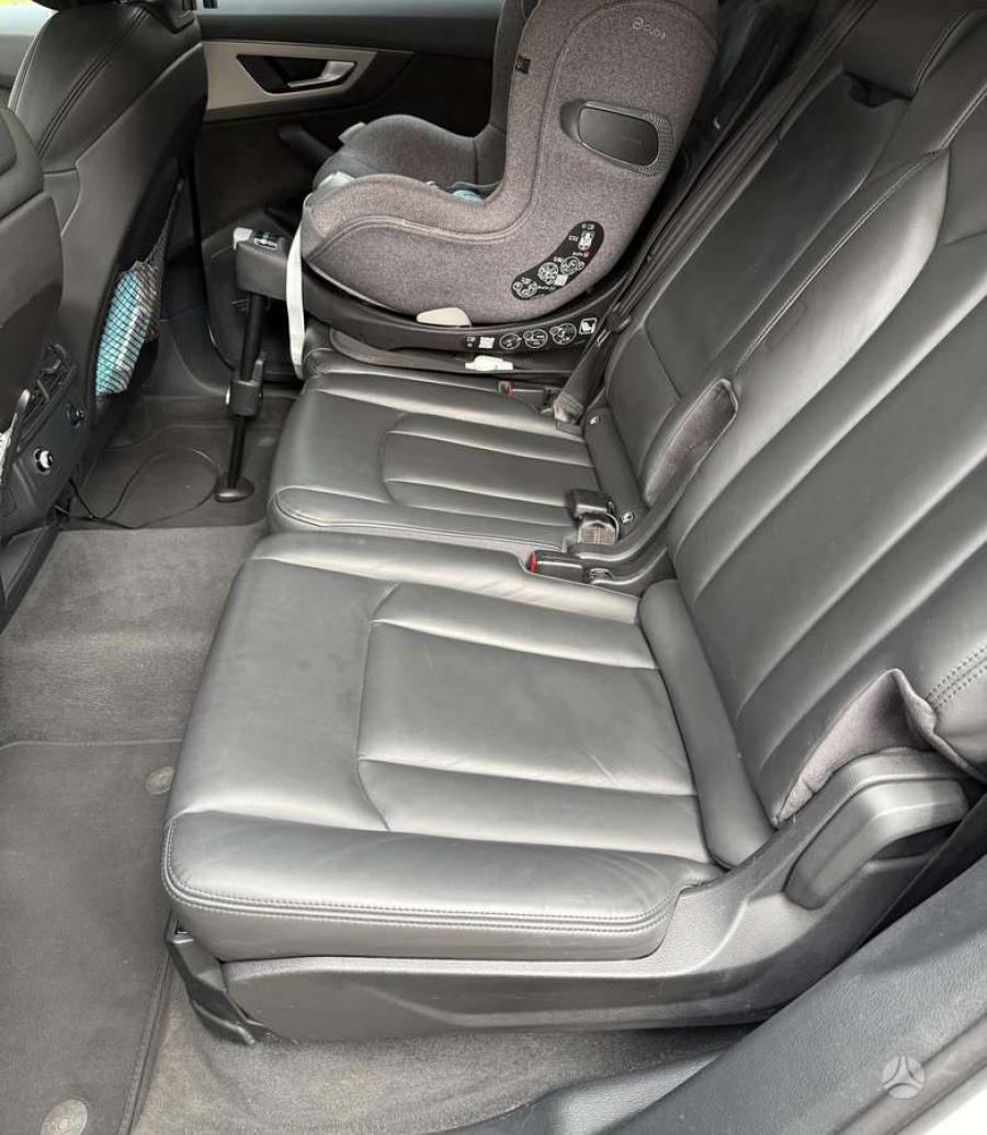 White Audi Q7 2018 in Vilnius, with an engine capacity of 2.97 L and mileage of 235 thousand km for 22000 €, photo 10 on AUTOMOTO.COM.LV