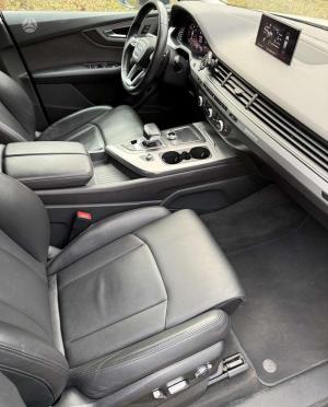 White Audi Q7 2018 in Vilnius, with an engine capacity of 2.97 L and mileage of 235 thousand km for 22000 €, photo 11 on AUTOMOTO.COM.LV