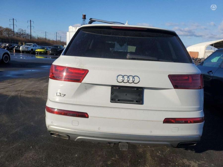 White Audi Q7 2019 in Vilnius, with an engine capacity of 3.00 L and mileage of 145 thousand km for 12000 €, photo 6 on AUTOMOTO.COM.LV