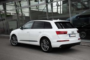 White Audi Q7 2019 in Klaipeda, with an engine capacity of 3.00 L and mileage of 137 thousand km for 26900 €, photo 5 on AUTOMOTO.COM.LV