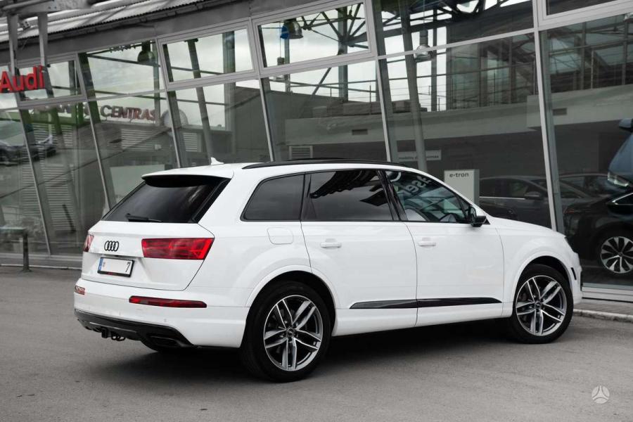 White Audi Q7 2019 in Klaipeda, with an engine capacity of 3.00 L and mileage of 137 thousand km for 26900 €, photo 8 on AUTOMOTO.COM.LV