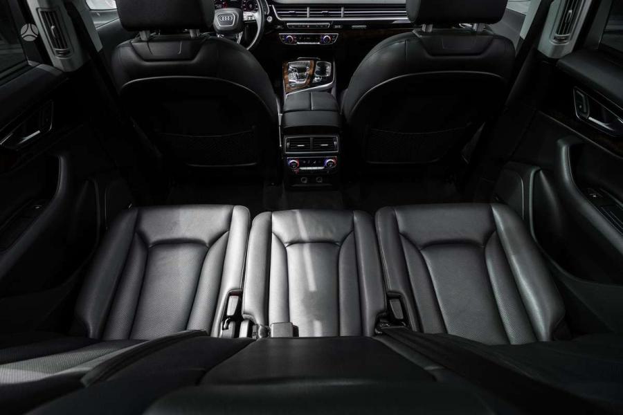 White Audi Q7 2019 in Klaipeda, with an engine capacity of 3.00 L and mileage of 137 thousand km for 26900 €, photo 20 on AUTOMOTO.COM.LV
