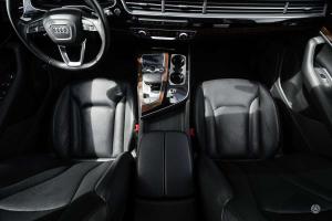 White Audi Q7 2019 in Klaipeda, with an engine capacity of 3.00 L and mileage of 137 thousand km for 26900 €, photo 23 on AUTOMOTO.COM.LV