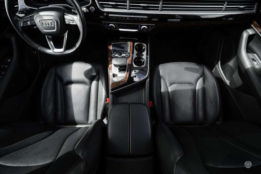 White Audi Q7 2019 in Klaipeda, with an engine capacity of 3.00 L and mileage of 137 thousand km for 26900 €, photo 23 on AUTOMOTO.COM.LV