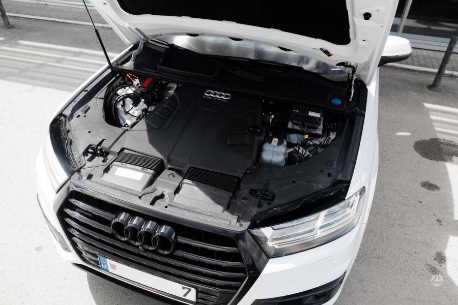 White Audi Q7 2019 in Klaipeda, with an engine capacity of 3.00 L and mileage of 137 thousand km for 26900 €, photo 28 on AUTOMOTO.COM.LV
