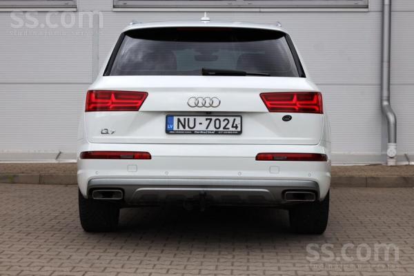 White Audi Q7 2019 in Riga, with an engine capacity of 3.00 L and mileage of 204 thousand km for 19495 €, photo 5 on AUTOMOTO.COM.LV
