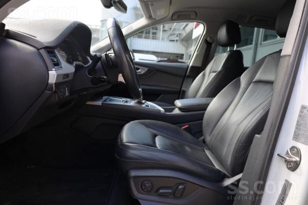 White Audi Q7 2019 in Riga, with an engine capacity of 3.00 L and mileage of 204 thousand km for 19495 €, photo 10 on AUTOMOTO.COM.LV