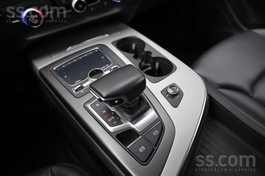 Balts Audi Q7 2019 Rīga, ar dzinēja tilpumu 3.00 L un nobraukumu 204 tūkst. km par 19495 €, foto 22 vietnē AUTOMOTO.COM.LV