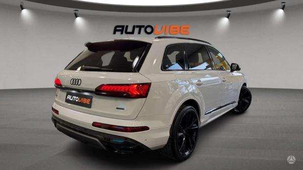 White Audi Q7 2020 in Vilnius, with an engine capacity of 3.00 L and mileage of 170 thousand km for 45444 €, photo 4 on AUTOMOTO.COM.LV