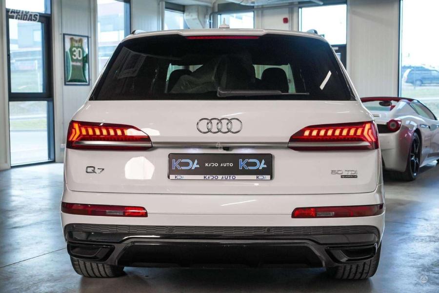 Balts Audi Q7 2020 Marijampole, ar dzinēja tilpumu 3.00 L un nobraukumu 103 tūkst. km par 49950 €, foto 10 vietnē AUTOMOTO.COM.LV