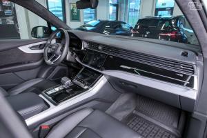 Balts Audi Q7 2020 Marijampole, ar dzinēja tilpumu 3.00 L un nobraukumu 103 tūkst. km par 49950 €, foto 37 vietnē AUTOMOTO.COM.LV