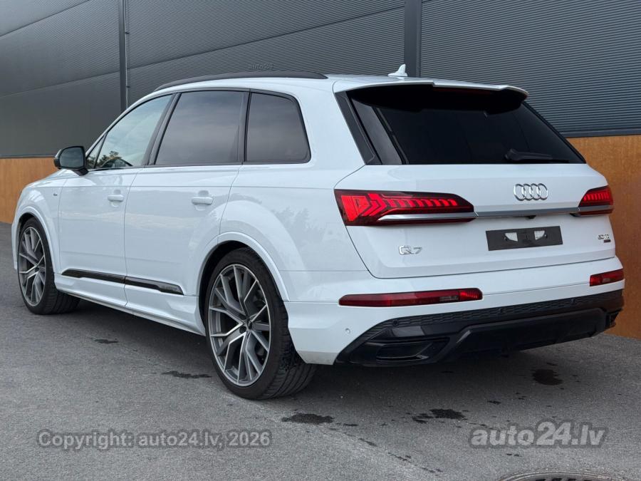Balts Audi Q7 2020 Tallina, ar dzinēja tilpumu 3.00 L un nobraukumu 127 tūkst. km par 51900 €, foto 5 vietnē AUTOMOTO.COM.LV