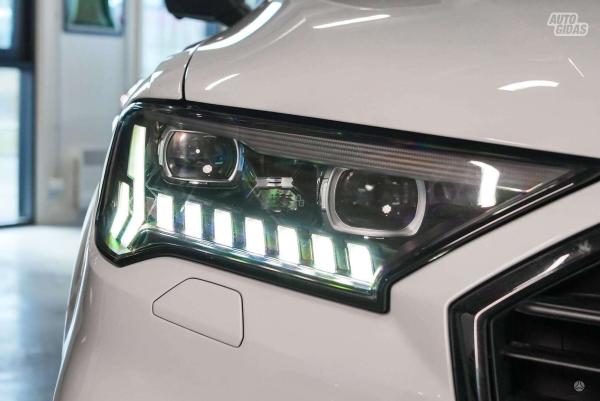 White Audi Q7 2020 in Marijampole, with an engine capacity of 3.00 L and mileage of 103 thousand km for 46950 €, photo 7 on AUTOMOTO.COM.LV