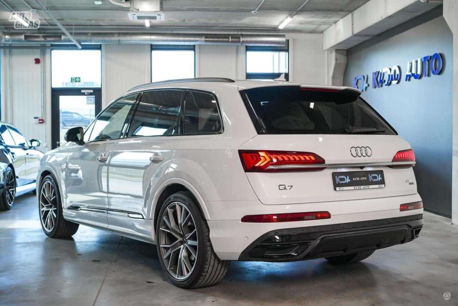 Balts Audi Q7 2020 Marijampole, ar dzinēja tilpumu 3.00 L un nobraukumu 103 tūkst. km par 46950 €, foto 10 vietnē AUTOMOTO.COM.LV