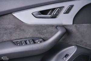 Balts Audi Q7 2020 Marijampole, ar dzinēja tilpumu 3.00 L un nobraukumu 103 tūkst. km par 46950 €, foto 30 vietnē AUTOMOTO.COM.LV