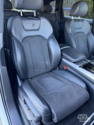 Balts Audi Q7 2020 Viļņa, ar dzinēja tilpumu 3.00 L un nobraukumu 125 tūkst. km par 43900 €, foto 36 vietnē AUTOMOTO.COM.LV