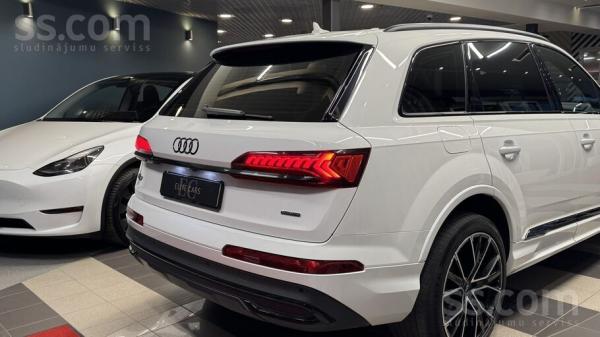White Audi Q7 2020 in Riga, with an engine capacity of 3.00 L and mileage of 127 thousand km for 38990 €, photo 9 on AUTOMOTO.COM.LV