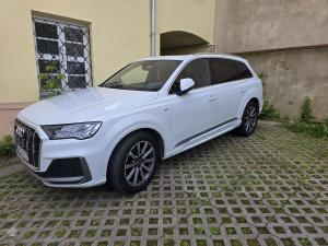 White Audi Q7 2020 in Vilnius, with an engine capacity of 2.97 L and mileage of 101 thousand km for 47000 €, photo 7 on AUTOMOTO.COM.LV