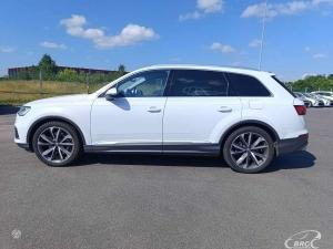 Balts Audi Q7 2020 Viļņa, ar dzinēja tilpumu 3.00 L un nobraukumu 118 tūkst. km par 38900 €, foto 4 vietnē AUTOMOTO.COM.LV