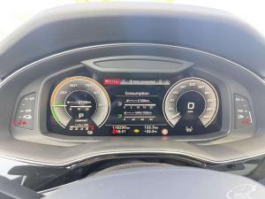 Balts Audi Q7 2020 Viļņa, ar dzinēja tilpumu 3.00 L un nobraukumu 118 tūkst. km par 38900 €, foto 22 vietnē AUTOMOTO.COM.LV