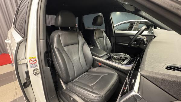 Balts Audi Q7 2020 Rīga, ar dzinēja tilpumu 3.00 L un nobraukumu 127 tūkst. km par 38990 €, foto 10 vietnē AUTOMOTO.COM.LV