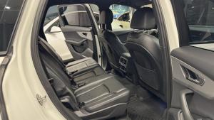 Balts Audi Q7 2020 Rīga, ar dzinēja tilpumu 3.00 L un nobraukumu 127 tūkst. km par 38990 €, foto 12 vietnē AUTOMOTO.COM.LV