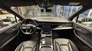 Balts Audi Q7 2020 Rīga, ar dzinēja tilpumu 3.00 L un nobraukumu 127 tūkst. km par 38990 €, foto 14 vietnē AUTOMOTO.COM.LV