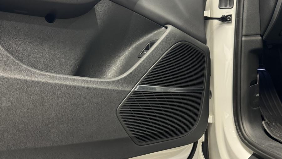 Balts Audi Q7 2020 Rīga, ar dzinēja tilpumu 3.00 L un nobraukumu 127 tūkst. km par 38990 €, foto 17 vietnē AUTOMOTO.COM.LV