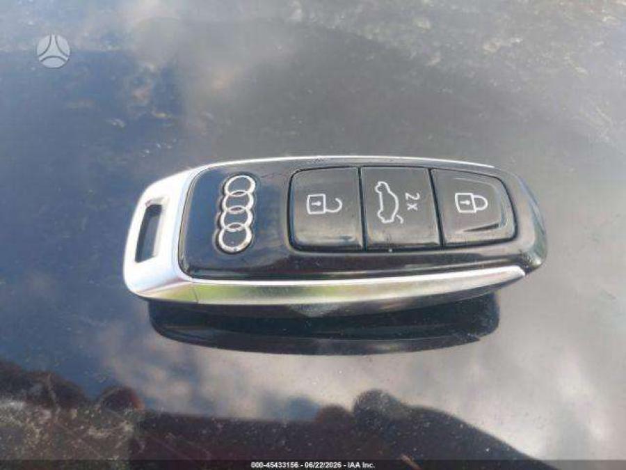 Balts Audi Q7 2020 Klaipėda, ar dzinēja tilpumu 0.00 L un nobraukumu 66 tūkst. km par 15000 €, foto 12 vietnē AUTOMOTO.COM.LV