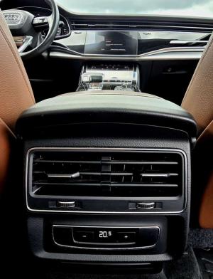 White Audi Q7 2020 in Taurage, with an engine capacity of 3.00 L and mileage of 252 thousand km for 30000 €, photo 23 on AUTOMOTO.COM.LV