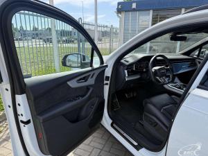 Balts Audi Q7 2020 Klaipėda, ar dzinēja tilpumu 2.97 L un nobraukumu 76 tūkst. km par 44900 €, foto 17 vietnē AUTOMOTO.COM.LV