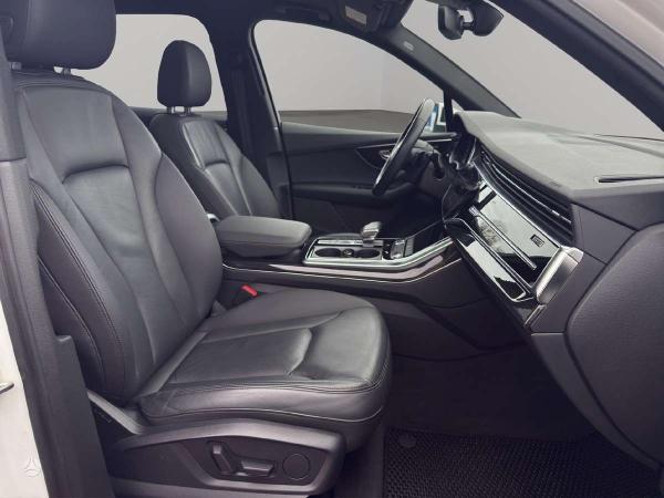 Balts Audi Q7 2021 Kauņa, ar dzinēja tilpumu 2.00 L un nobraukumu 51 tūkst. km par 32999 €, foto 8 vietnē AUTOMOTO.COM.LV