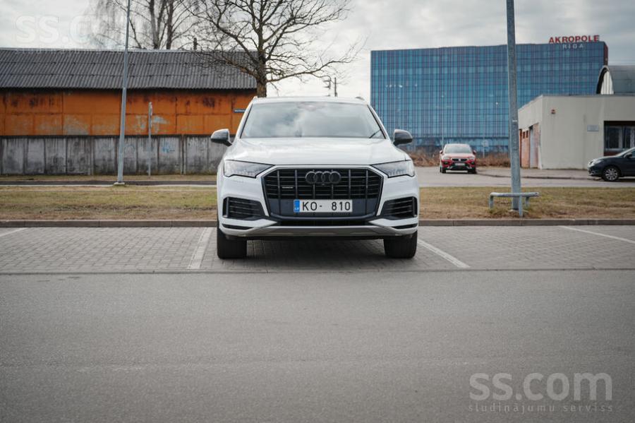 Balts Audi Q7 2021 Rīga, ar dzinēja tilpumu 3.00 L un nobraukumu 111 tūkst. km par 39500 €, foto 4 vietnē AUTOMOTO.COM.LV