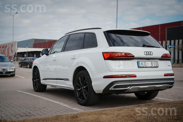 White Audi Q7 2021 in Riga, with an engine capacity of 3.00 L and mileage of 111 thousand km for 39500 €, photo 6 on AUTOMOTO.COM.LV