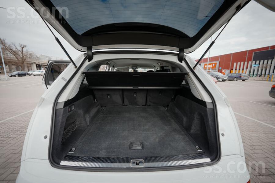 Balts Audi Q7 2021 Rīga, ar dzinēja tilpumu 3.00 L un nobraukumu 111 tūkst. km par 39500 €, foto 16 vietnē AUTOMOTO.COM.LV