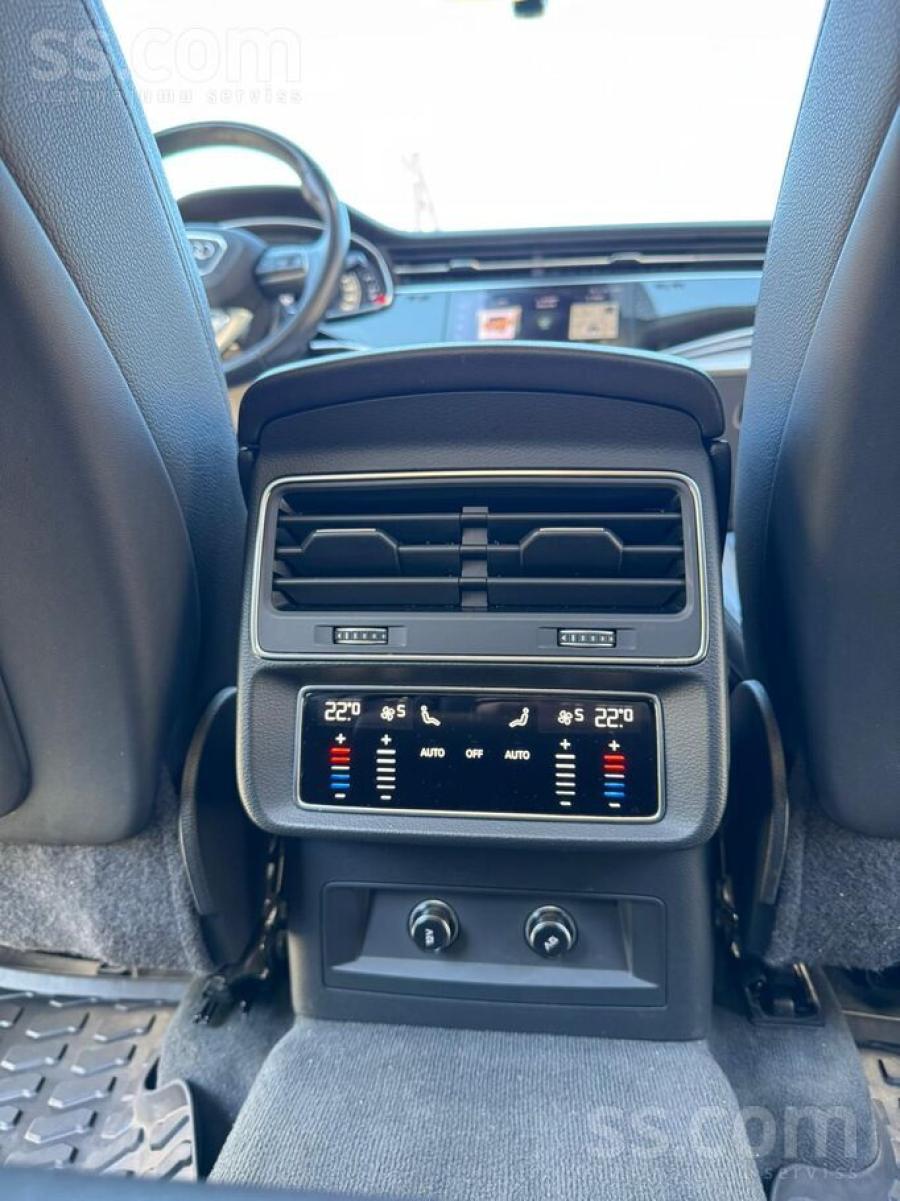 Balts Audi Q7 2021 Rīga, ar dzinēja tilpumu 3.00 L un nobraukumu 139 tūkst. km par 38900 €, foto 13 vietnē AUTOMOTO.COM.LV