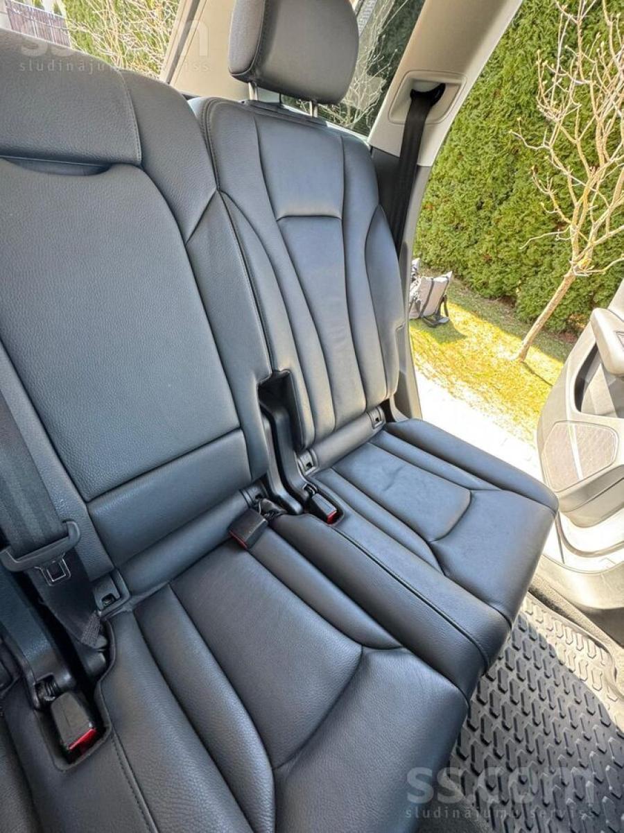 Balts Audi Q7 2021 Rīga, ar dzinēja tilpumu 3.00 L un nobraukumu 139 tūkst. km par 38900 €, foto 14 vietnē AUTOMOTO.COM.LV
