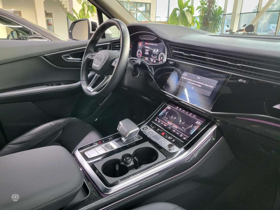 White Audi Q7 2021 in Siauliai, with an engine capacity of 3.00 L and mileage of 73 thousand km for 41450 €, photo 18 on AUTOMOTO.COM.LV