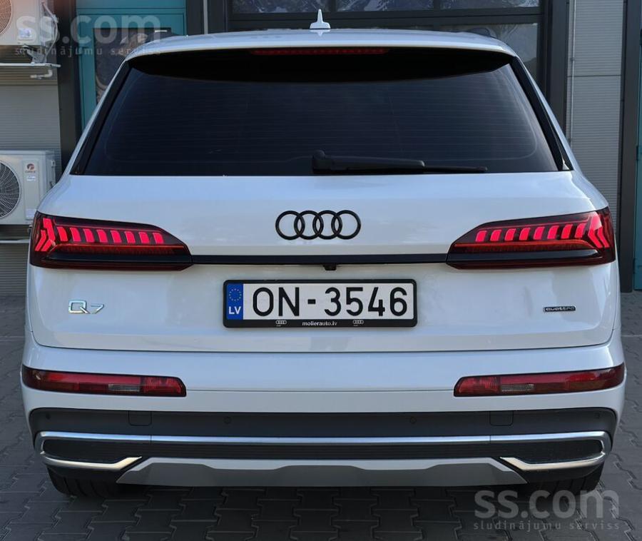 White Audi Q7 2021 in Riga, with an engine capacity of 3.00 L and mileage of 113 thousand km for 39500 €, photo 7 on AUTOMOTO.COM.LV