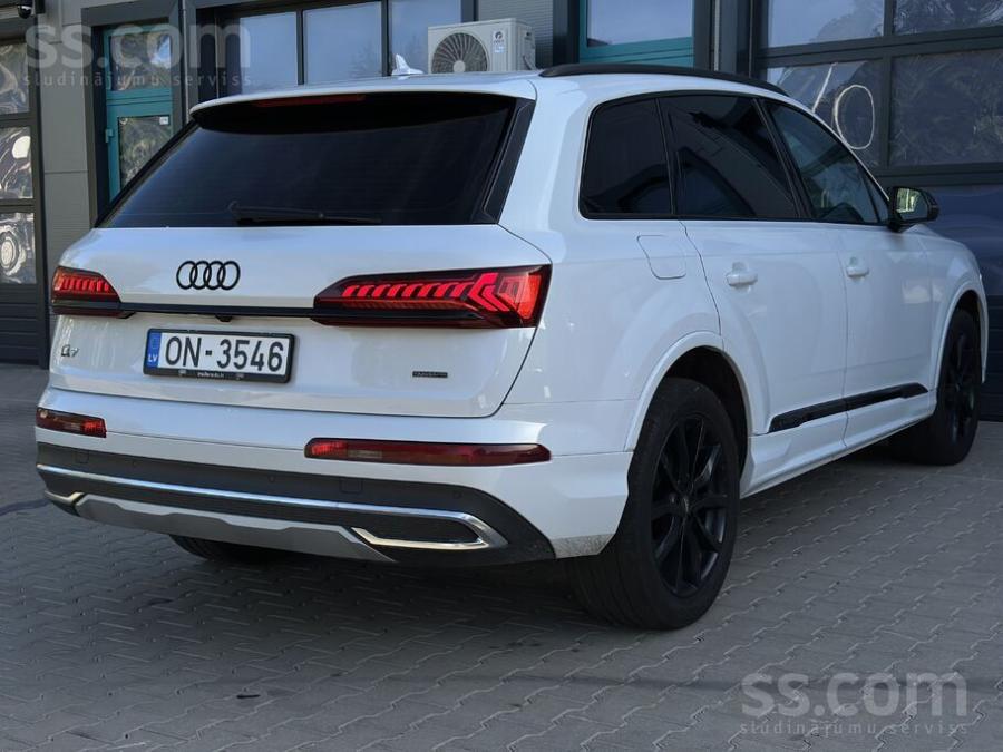 White Audi Q7 2021 in Riga, with an engine capacity of 3.00 L and mileage of 113 thousand km for 39500 €, photo 8 on AUTOMOTO.COM.LV