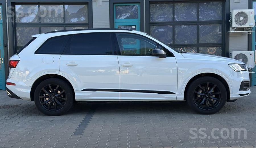 White Audi Q7 2021 in Riga, with an engine capacity of 3.00 L and mileage of 113 thousand km for 39500 €, photo 9 on AUTOMOTO.COM.LV