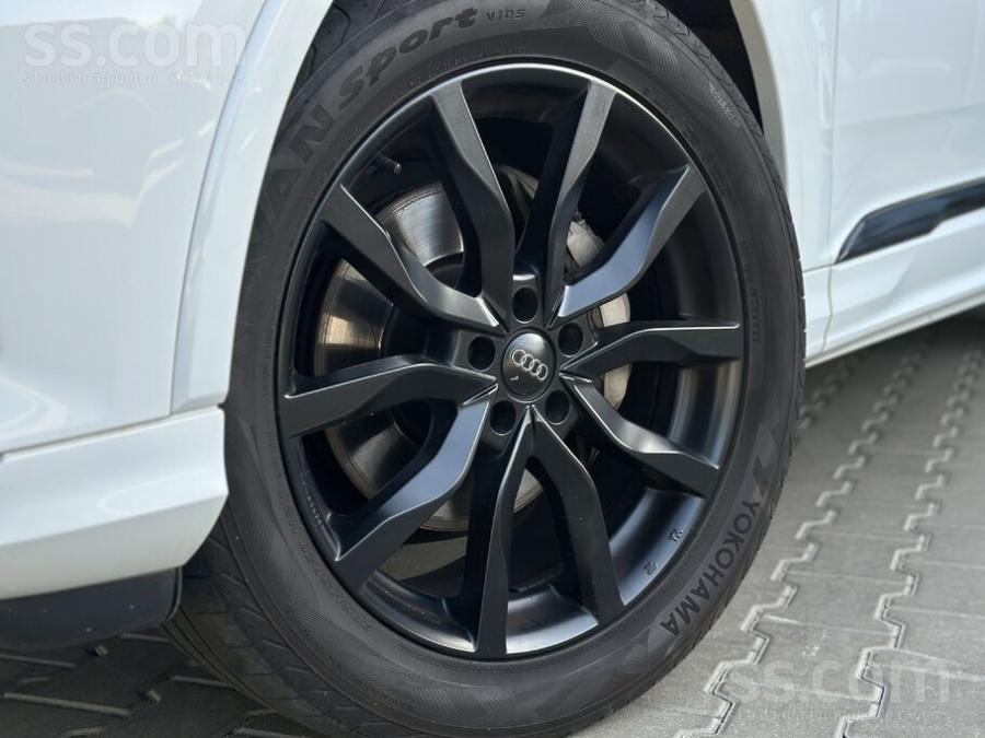 White Audi Q7 2021 in Riga, with an engine capacity of 3.00 L and mileage of 113 thousand km for 39500 €, photo 11 on AUTOMOTO.COM.LV