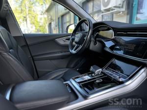 White Audi Q7 2021 in Riga, with an engine capacity of 3.00 L and mileage of 113 thousand km for 39500 €, photo 19 on AUTOMOTO.COM.LV