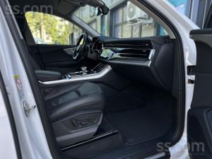 White Audi Q7 2021 in Riga, with an engine capacity of 3.00 L and mileage of 113 thousand km for 39500 €, photo 20 on AUTOMOTO.COM.LV