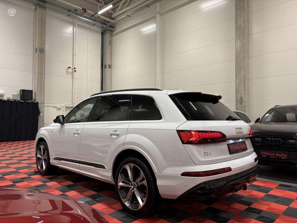 White Audi Q7 2021 in Vilnius, with an engine capacity of 3.00 L and mileage of 71 thousand km for 39000 €, photo 6 on AUTOMOTO.COM.LV