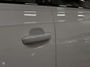 White Audi Q7 2021 in Vilnius, with an engine capacity of 3.00 L and mileage of 71 thousand km for 38500 €, photo 11 on AUTOMOTO.COM.LV
