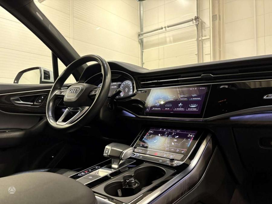 White Audi Q7 2021 in Vilnius, with an engine capacity of 3.00 L and mileage of 71 thousand km for 38500 €, photo 20 on AUTOMOTO.COM.LV
